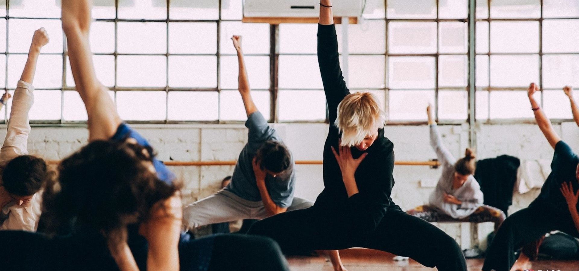 Hip-hop dance classes near me ⭐ Learn hip-hop dance with top ...